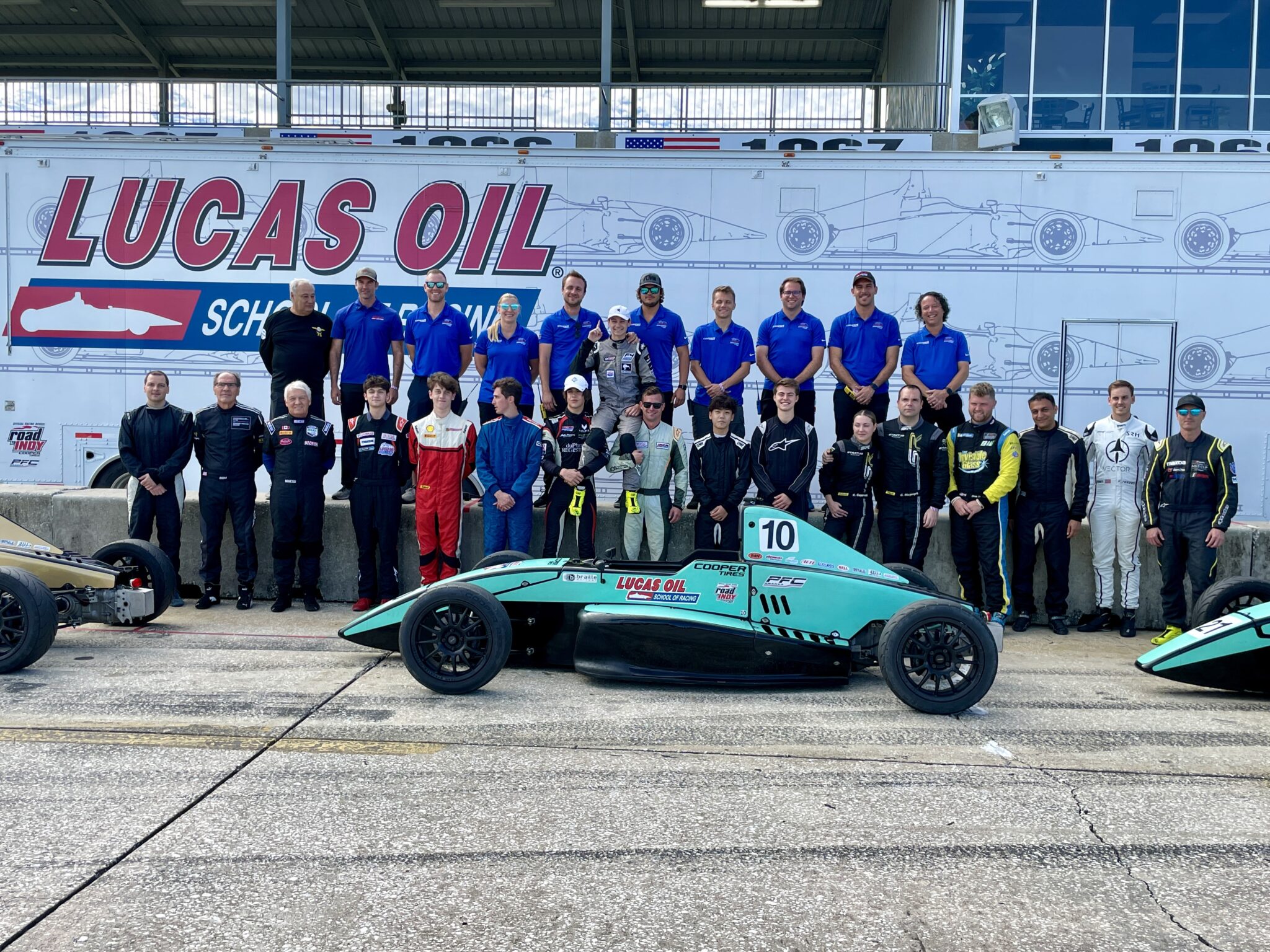 Top-5 Reasons You Should Race Our Cars - Lucas Oil School of Racing